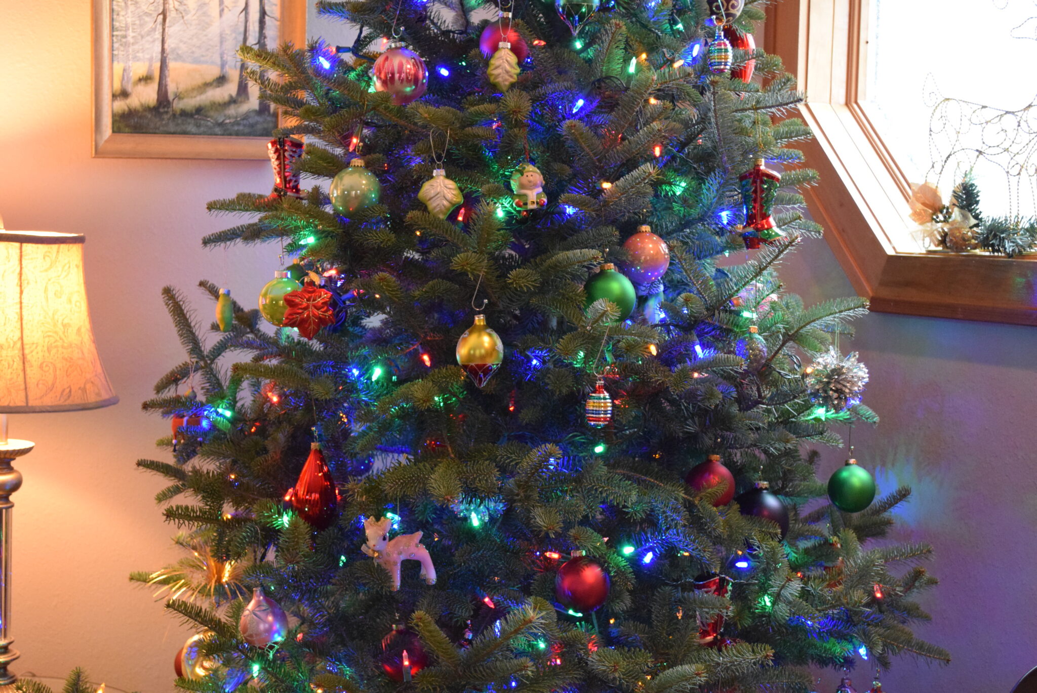 Holiday & Christmas Tree Decorating | Colorful, Fun & Festive Christmas ...